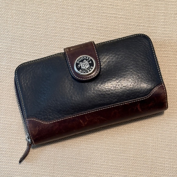 Dooney & Bourke | Bags | Dooney Bourke Vintage Leather Wallet | Poshmark